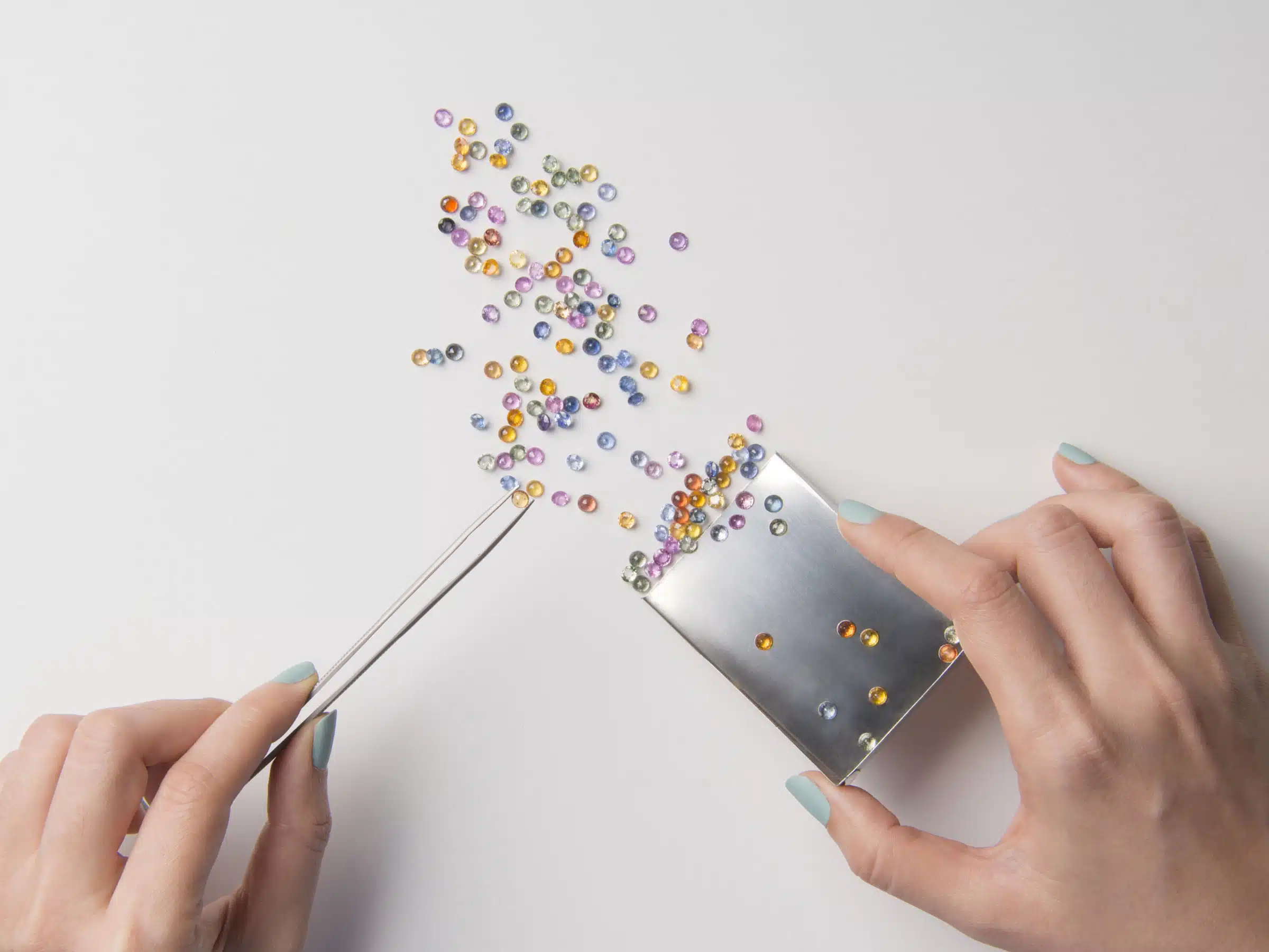 Fancy Colored Diamond Report: Grading & Analysis